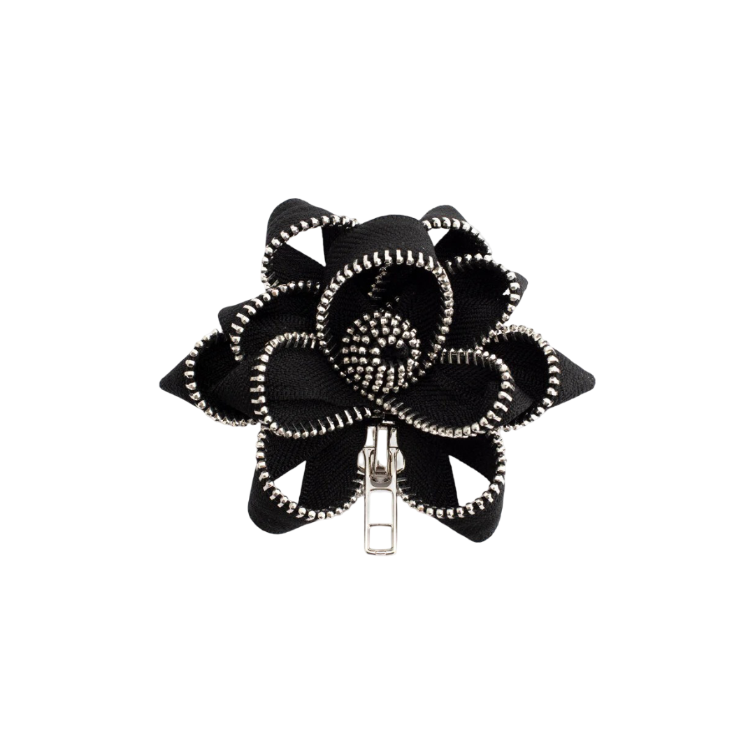 BLK & SILVER FLOWER PIN - Dallas Museum of Art