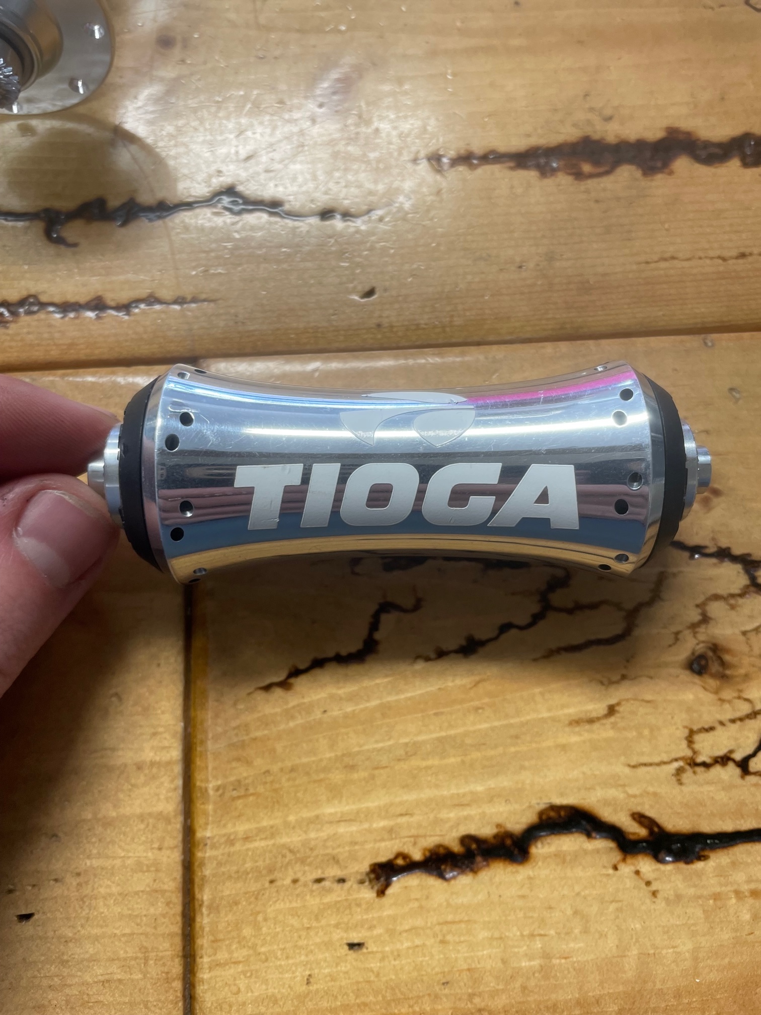 Tioga Front Suspension Hub 32 Hole - Gringineer Cycles
