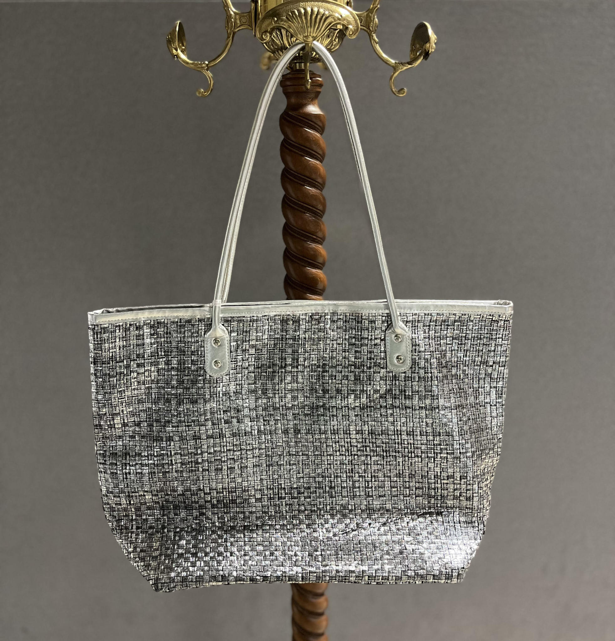 Los Cabos Tote Dark Silver - Designer's Studio