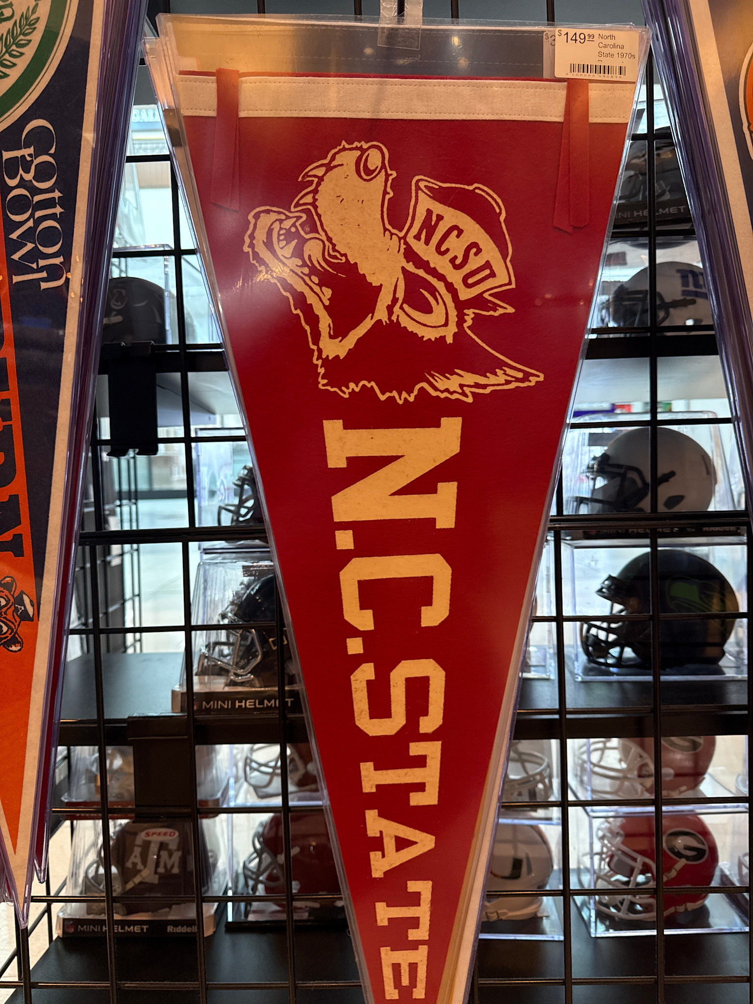 Pennant (F & UF) North Carolina State 1970s Pennant - Man Cave Memorabilia