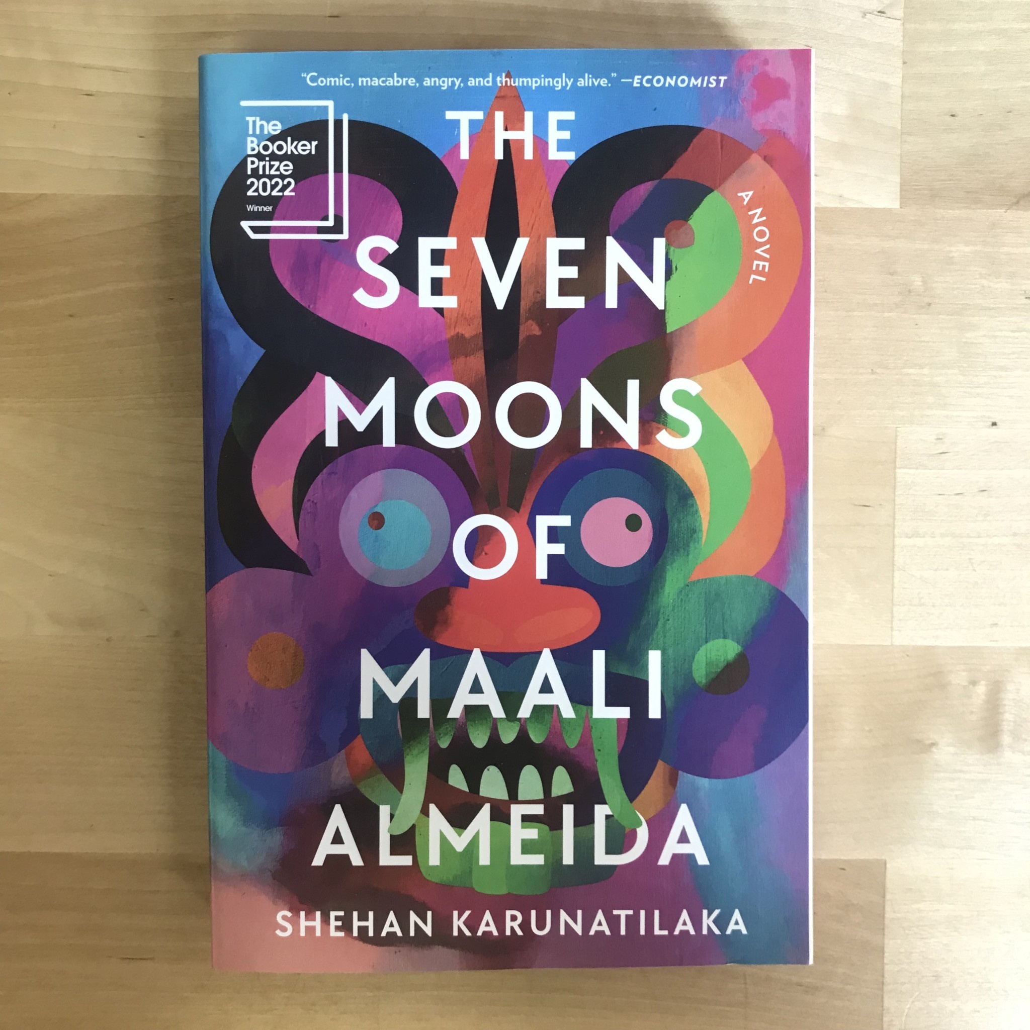 Shehan Karunatilaka - The Seven Moons Of Maali Almeida - Paperback (NEW ...