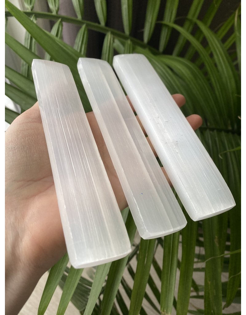 Selenite Slab, Charging Plate 15cm - The Raw Rock Shop Inc.