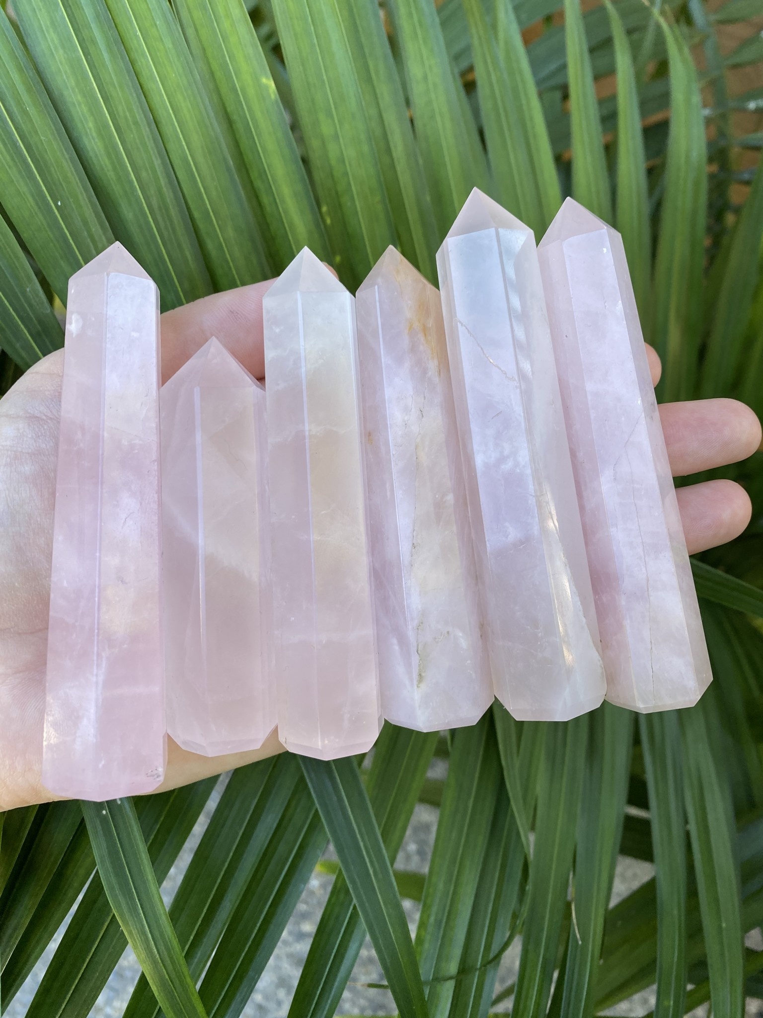 Rose Quartz Point, Size Medium [50-74gr] - The Raw Rock Shop Inc.