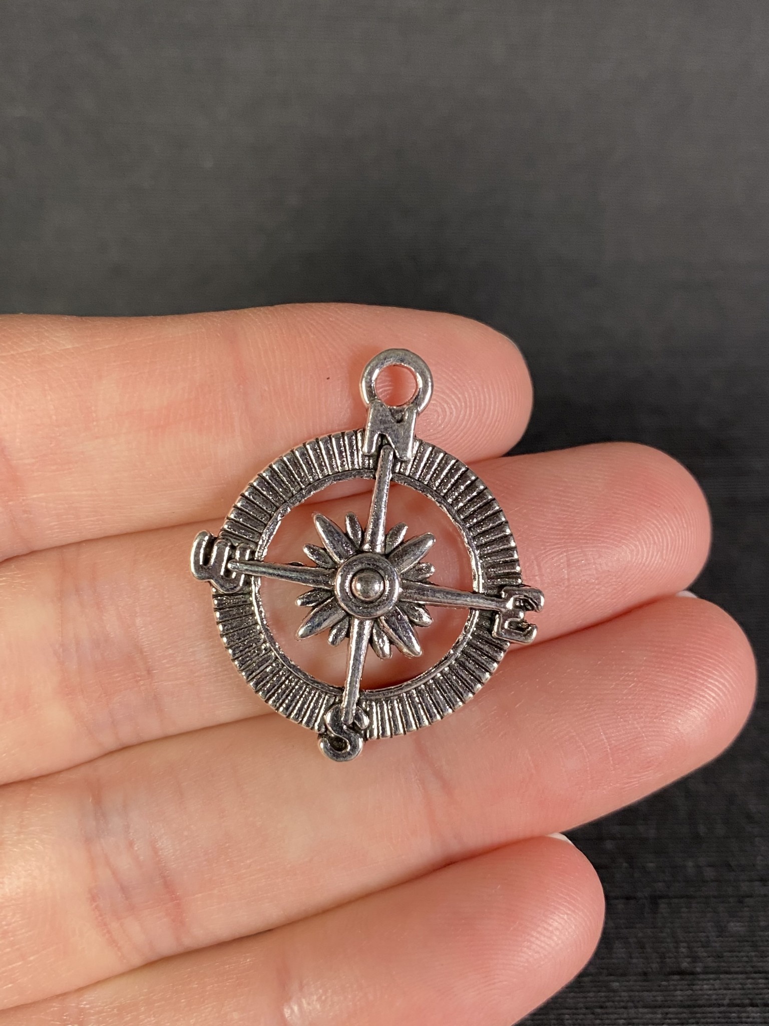 Compass Charm Antique Silver 29mm x 25mm 5 Pack - The Raw Rock Shop Inc.