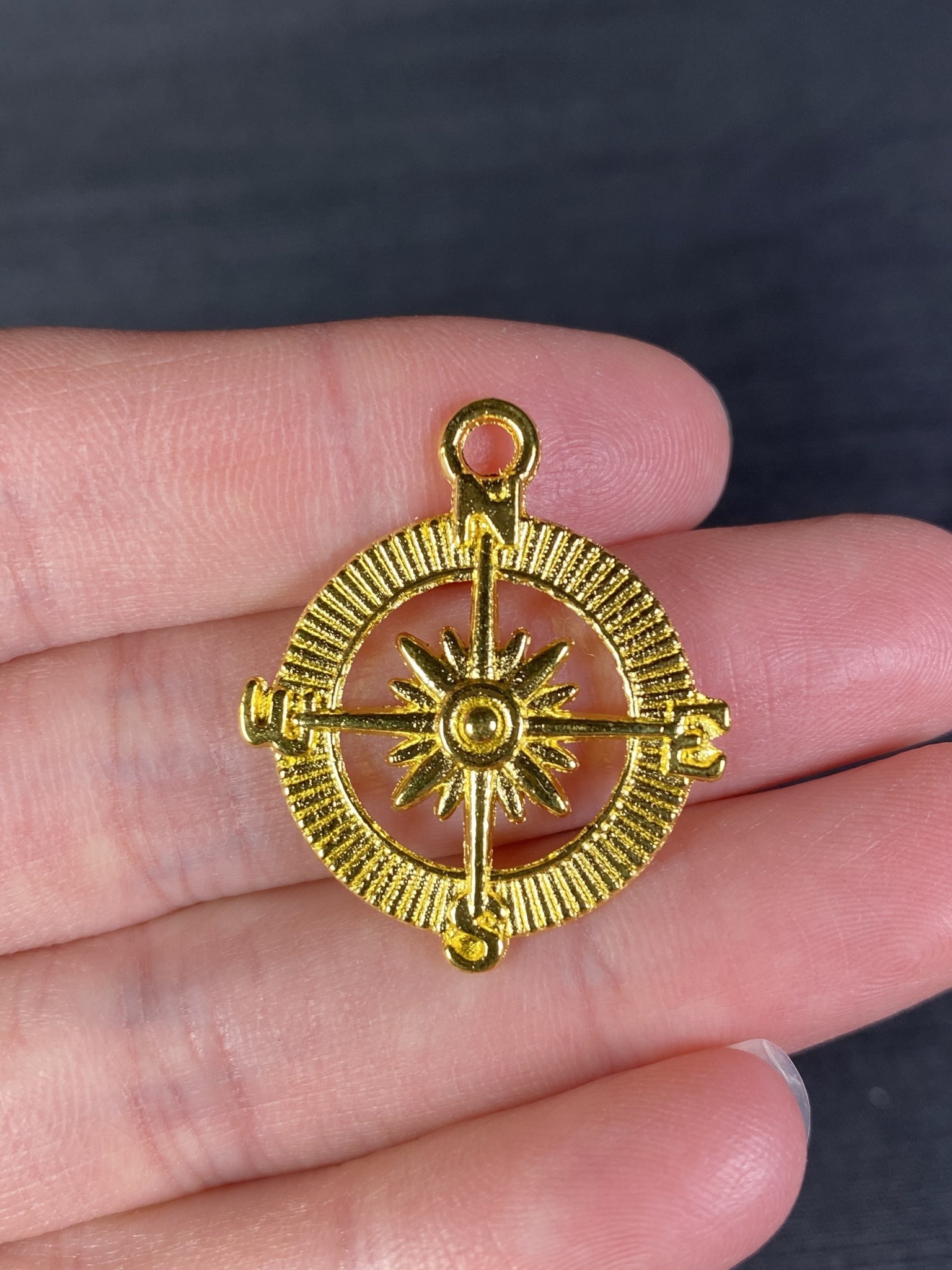 Compass Charm Golden 29mm x 25mm 5 Pack - The Raw Rock Shop Inc.