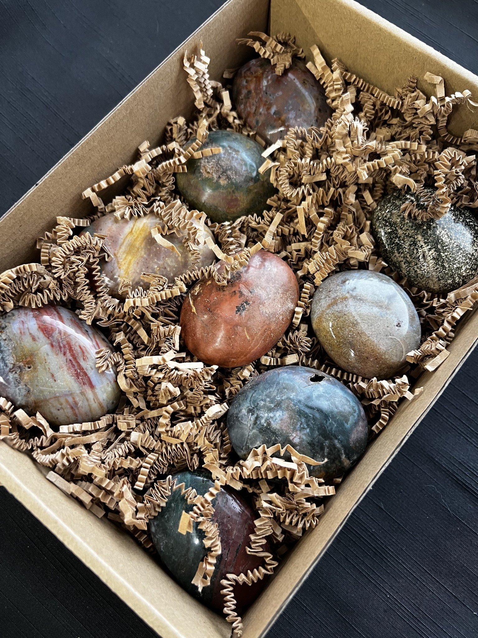 Ocean Jasper Palms 1KG bulk lot - The Raw Rock Shop Inc.