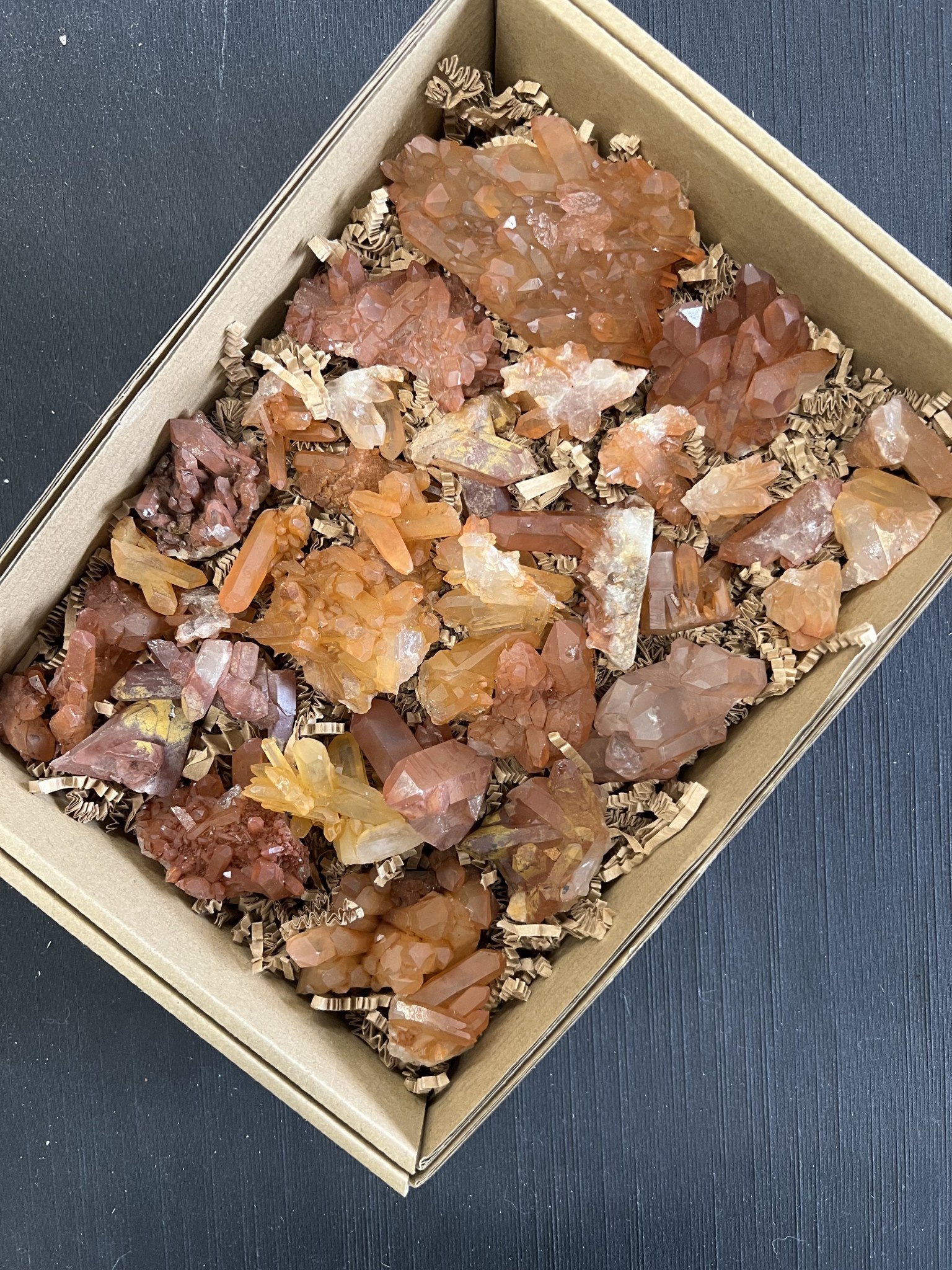 Red Quartz Clusters, Various Sizes, 1KG bulk lot - The Raw Rock Shop Inc.