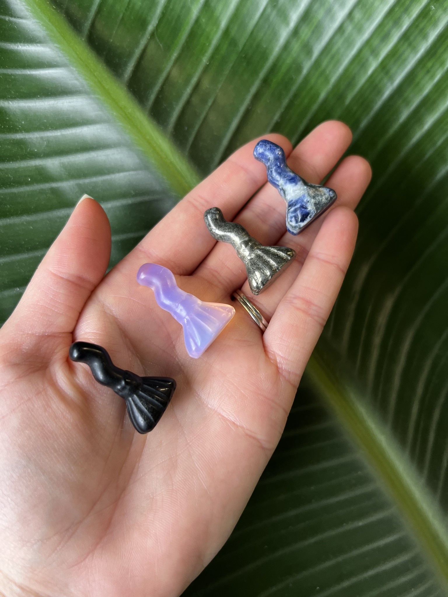 Mini Magic Broom - The Raw Rock Shop Inc.