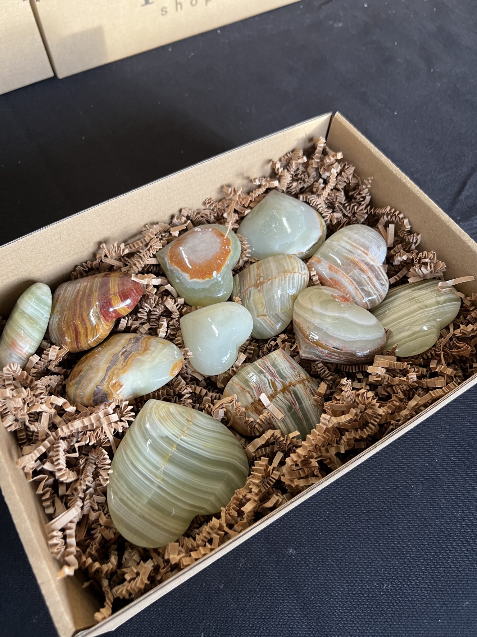 Green Banded Onyx Hearts 1KG bulk lot - The Raw Rock Shop Inc.