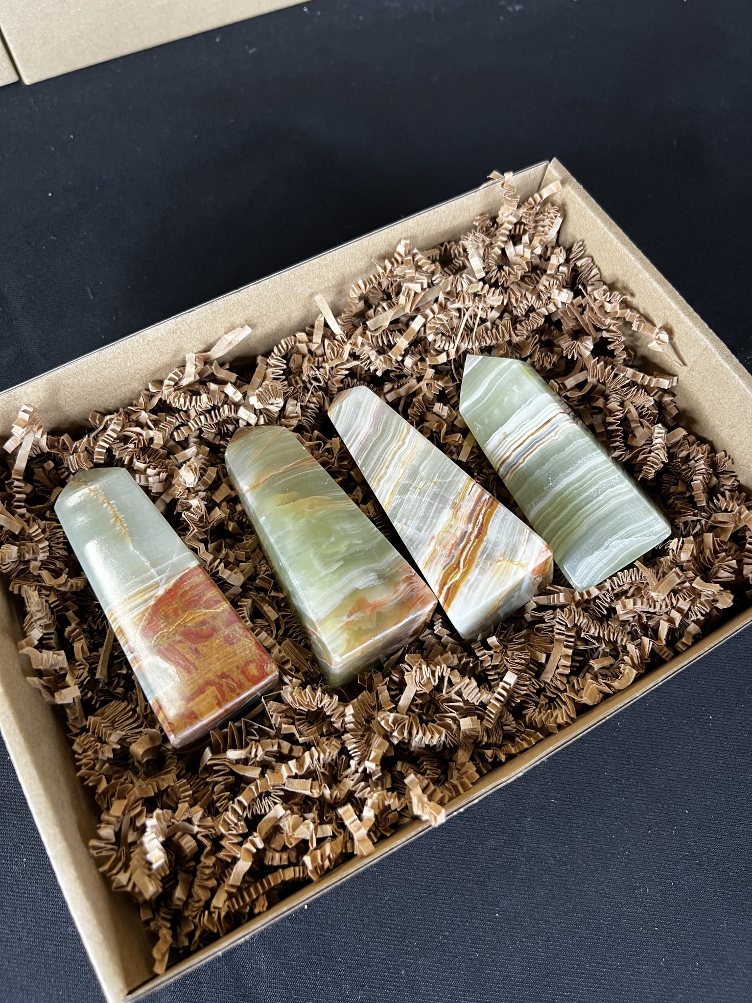 Green Banded Onyx Points 1KG bulk lot - The Raw Rock Shop Inc.