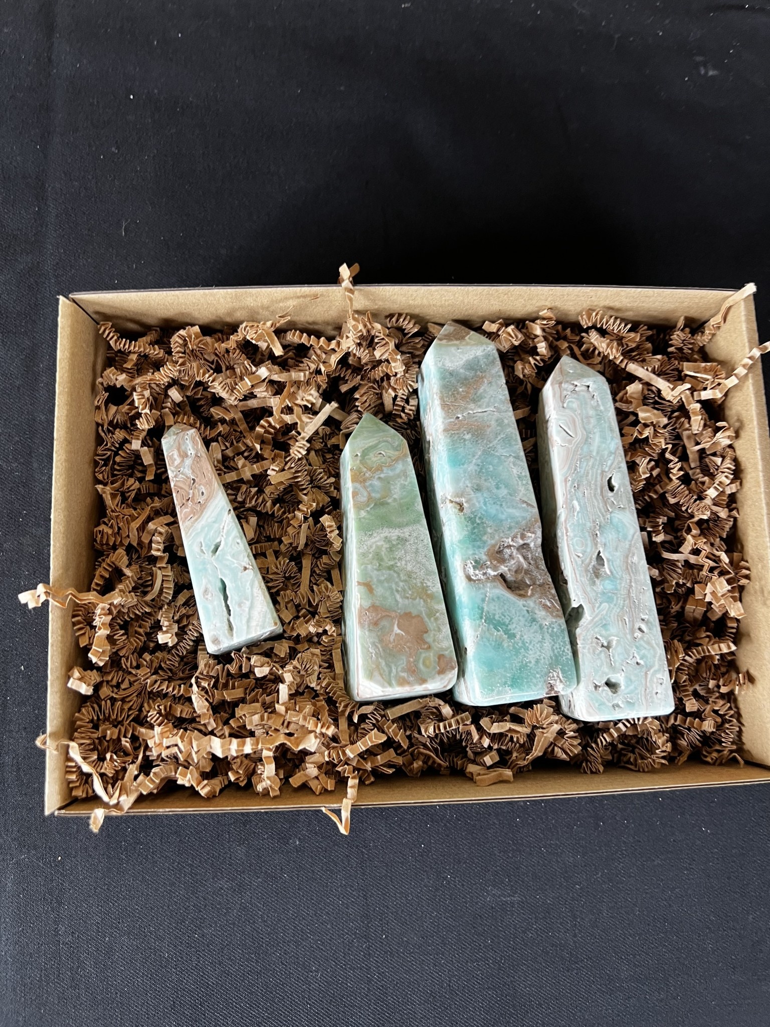 Smithsonite Points 1KG bulk lot - The Raw Rock Shop Inc.
