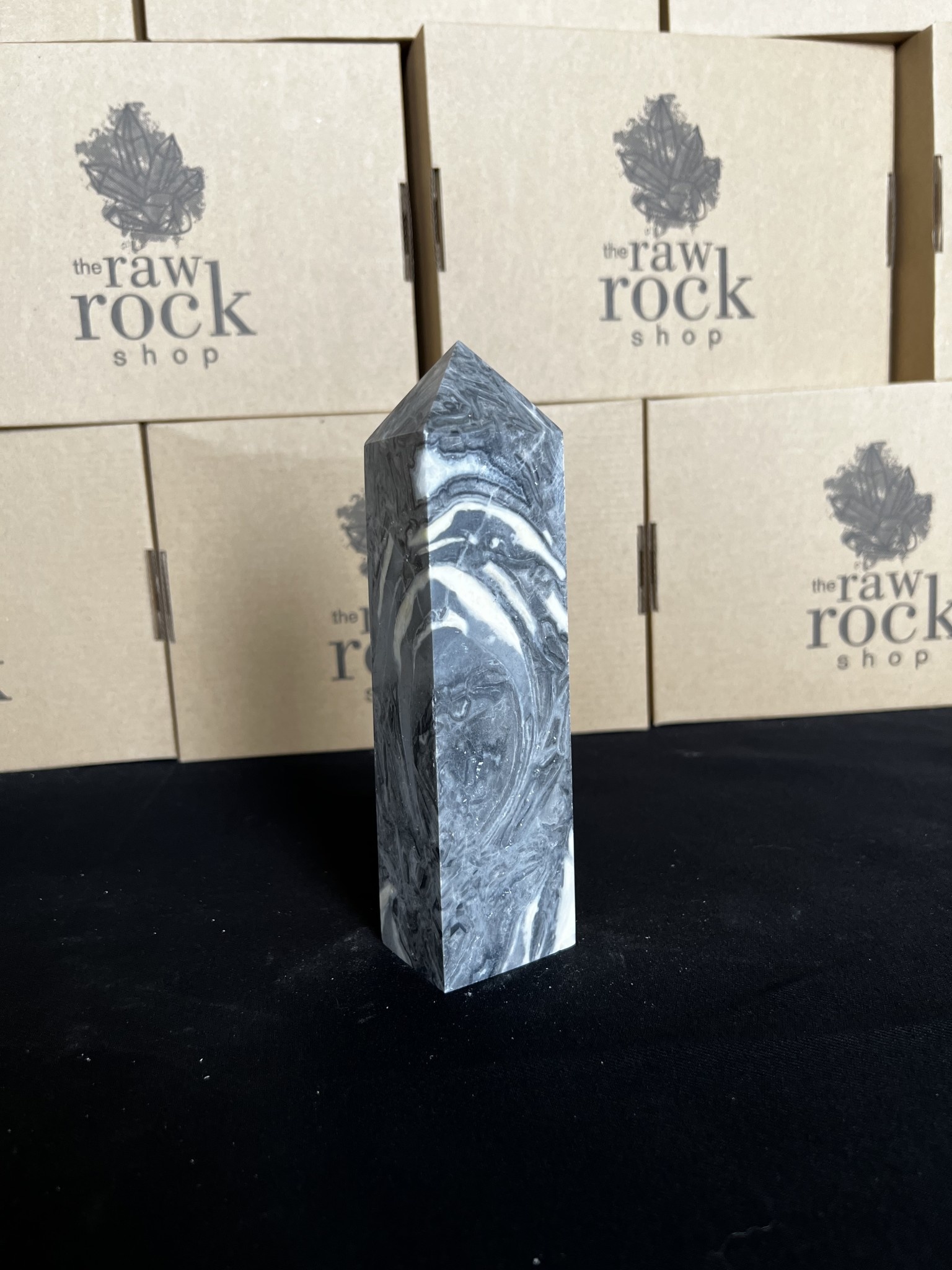 Shell Jasper Tower #4, 918gr - The Raw Rock Shop Inc.