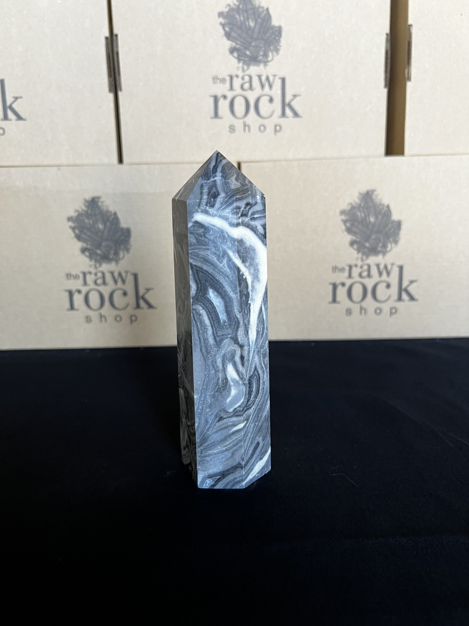 Shell Jasper Tower #42, 740gr - The Raw Rock Shop Inc.