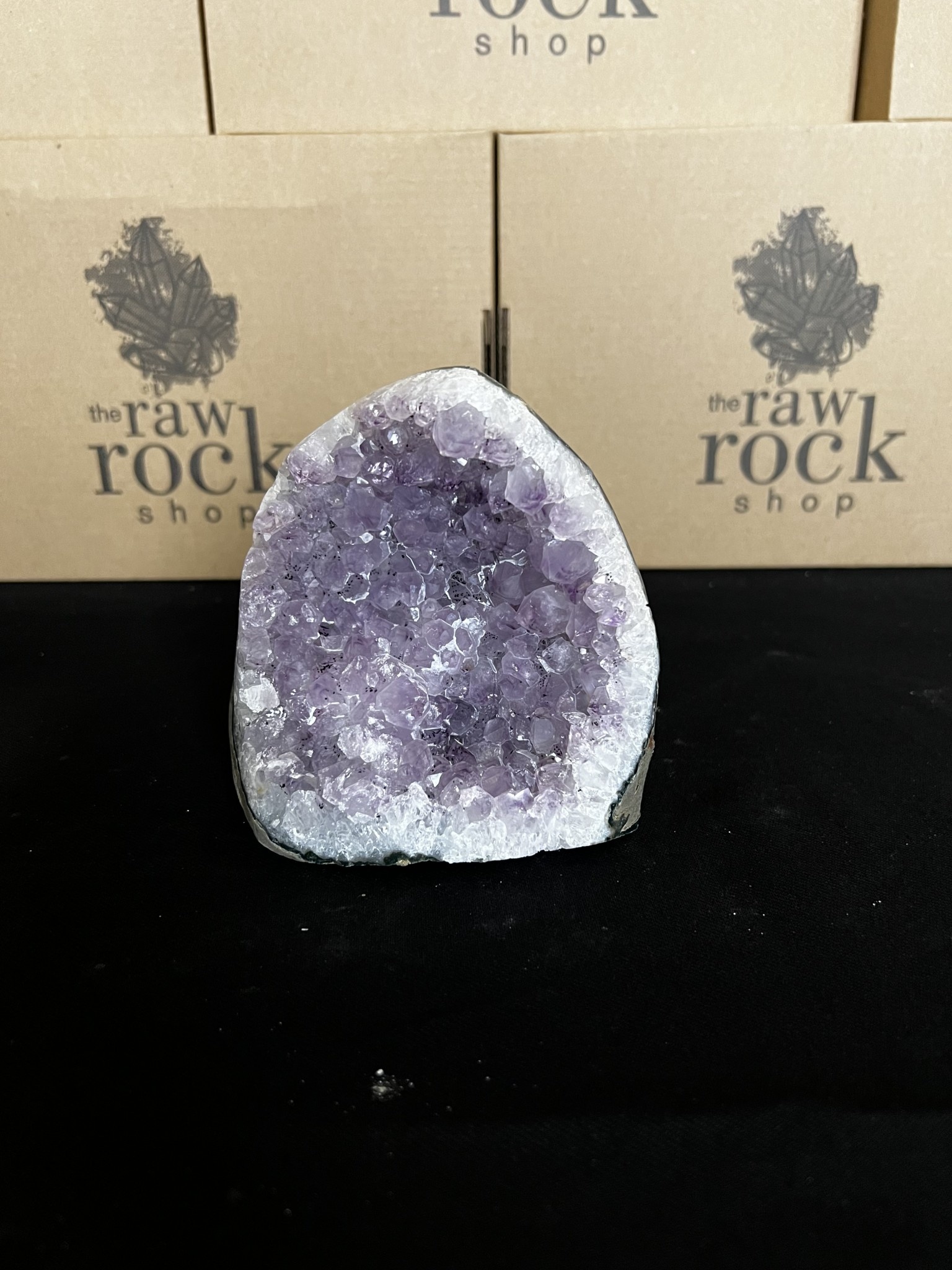 Amethyst Cut Base #148, 896gr - The Raw Rock Shop Inc.