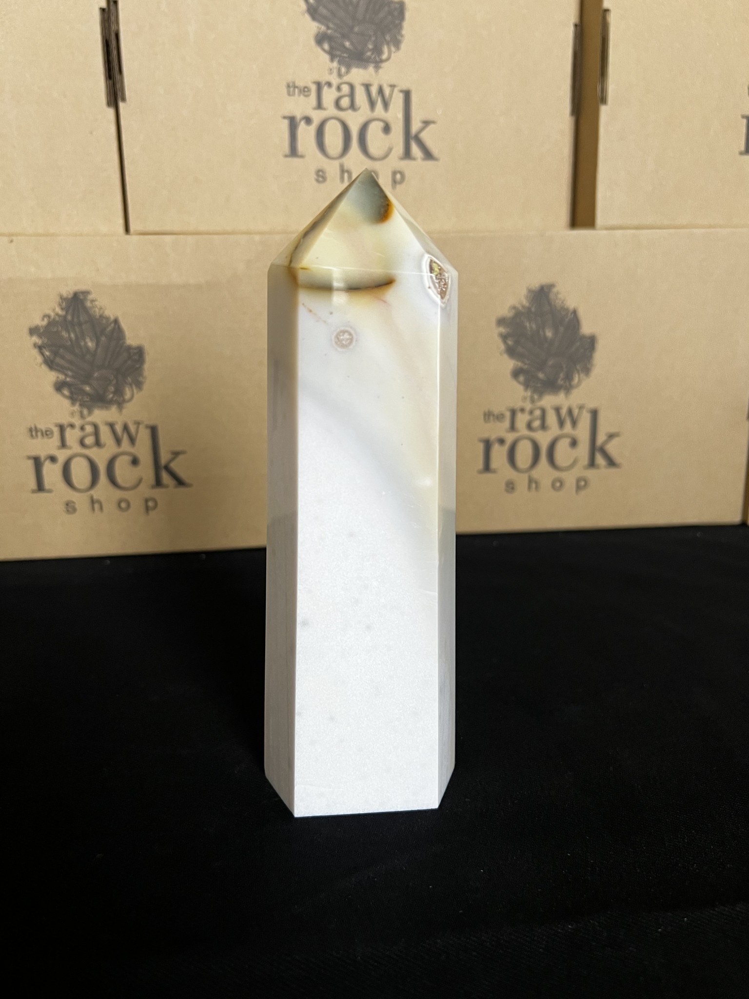 Agate Tower #5, 894gr - The Raw Rock Shop Inc.