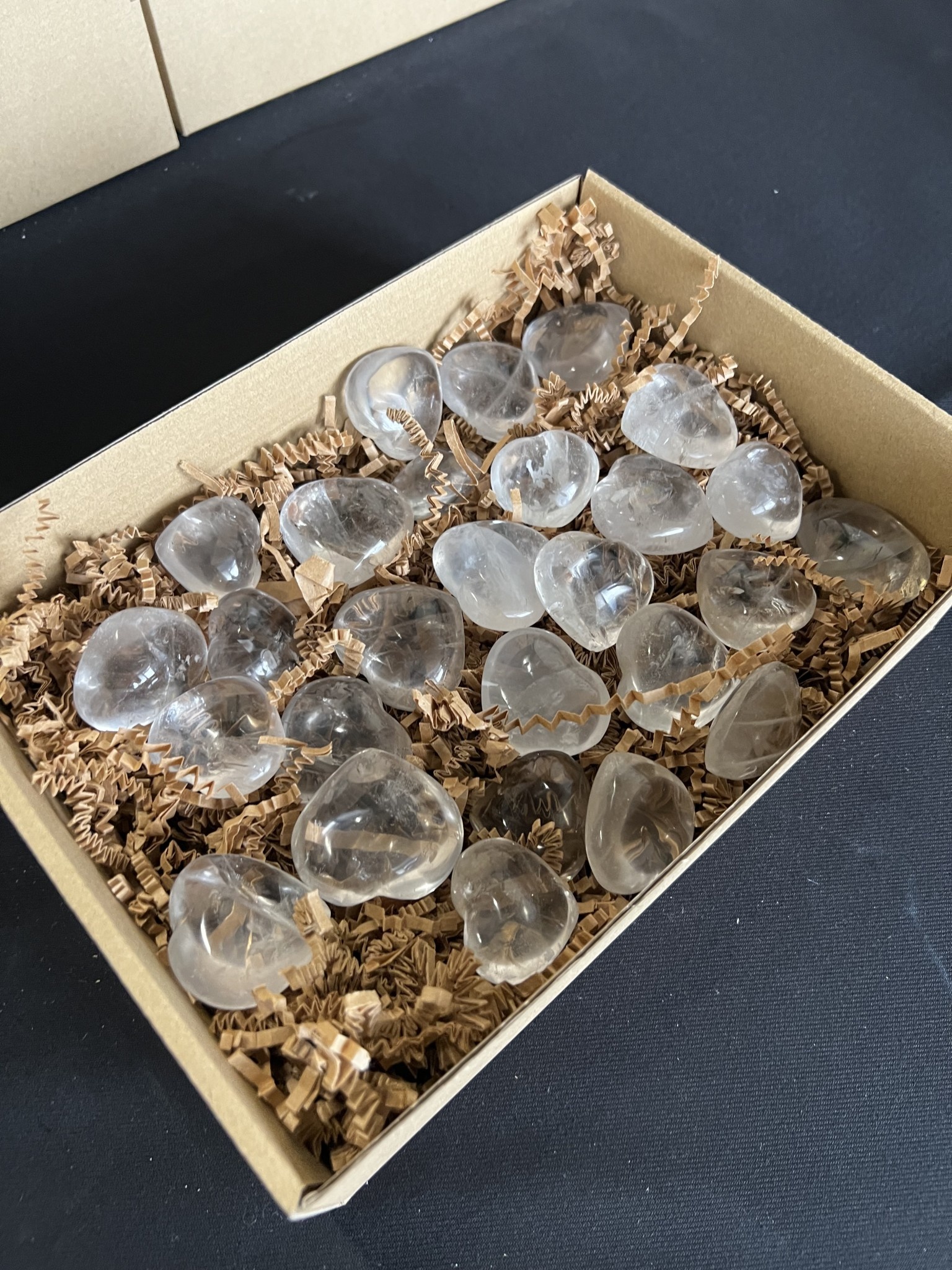 Clear Quartz Hearts 1KG bulk lot - The Raw Rock Shop Inc.