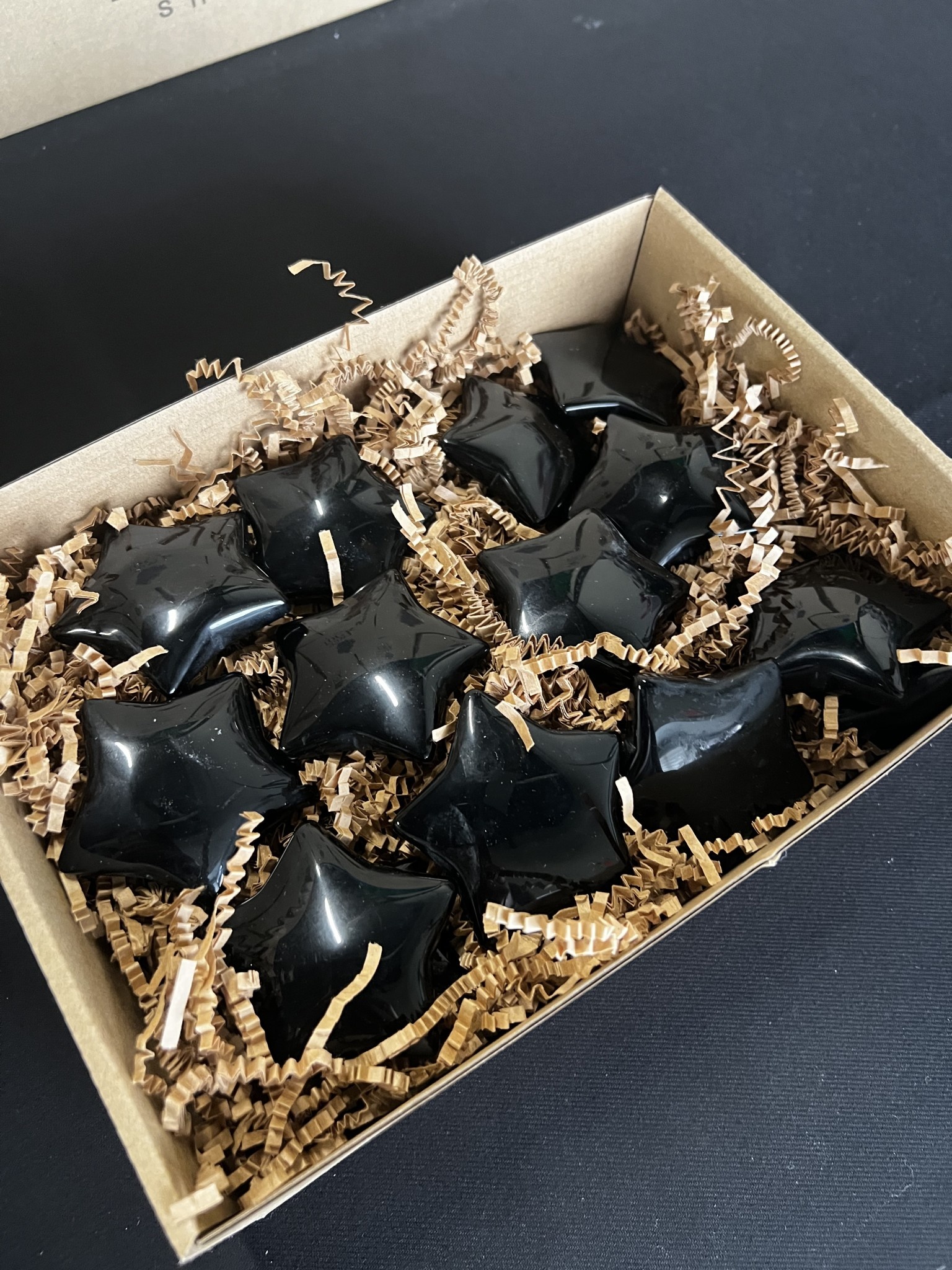 Black Obsidian Stars 1KG bulk lot - The Raw Rock Shop Inc.