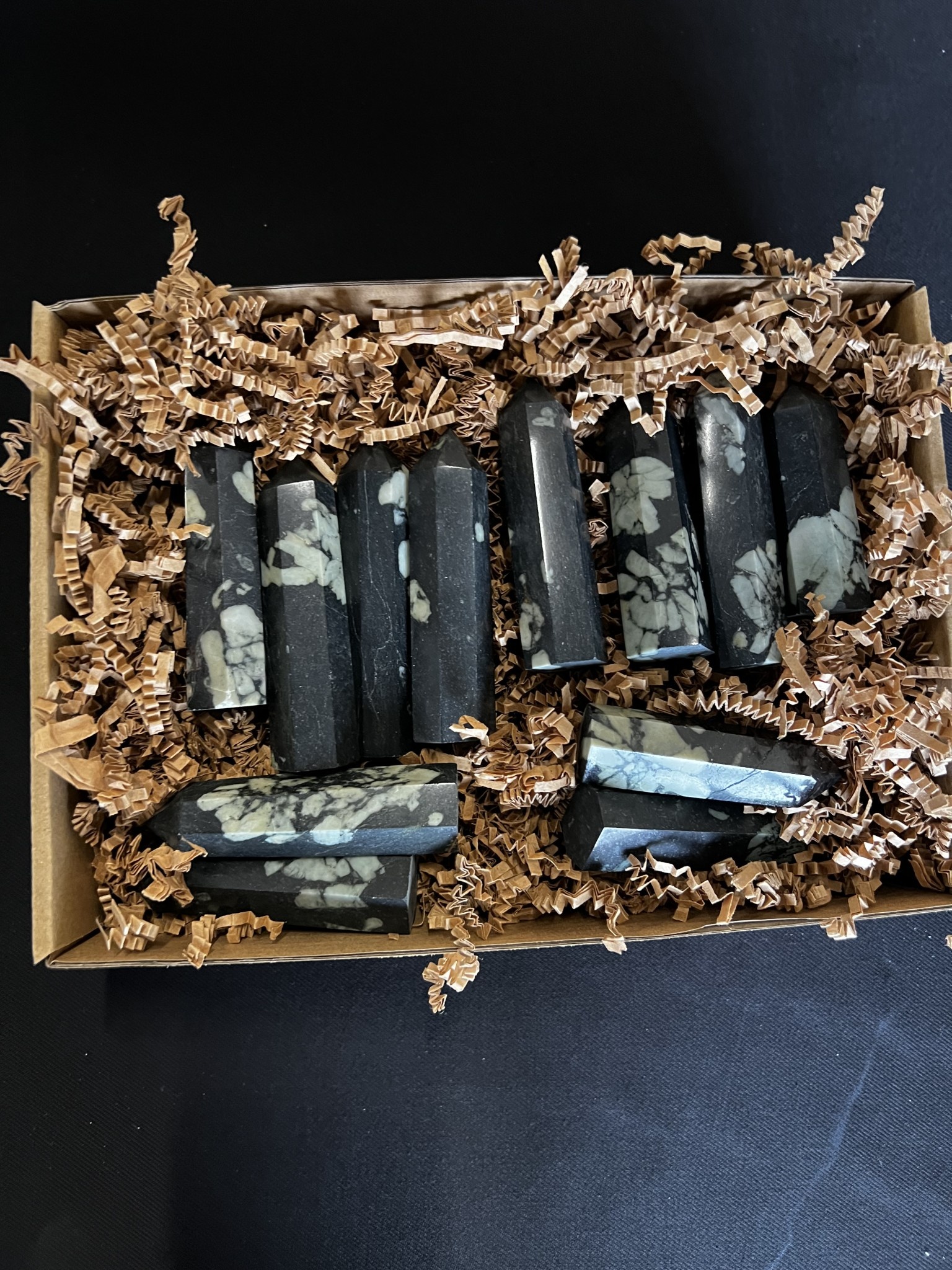 Chrysanthemum Points 1KG bulk lot - The Raw Rock Shop Inc.