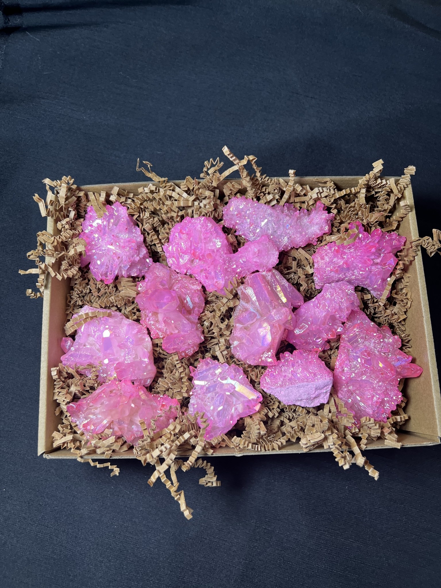 Pink Aura Quartz Clusters 1KG bulk lot - The Raw Rock Shop Inc.