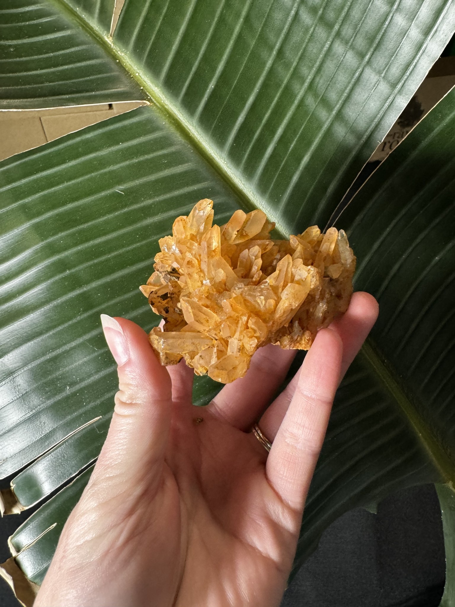 Red Quartz Cluster #18, 140gr - The Raw Rock Shop Inc.