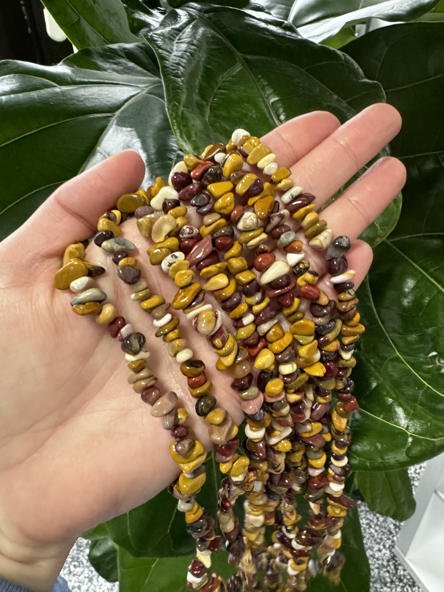 Mookaite Jasper Chip Beads Polished 31.5" Strand - The Raw Rock Shop Inc.
