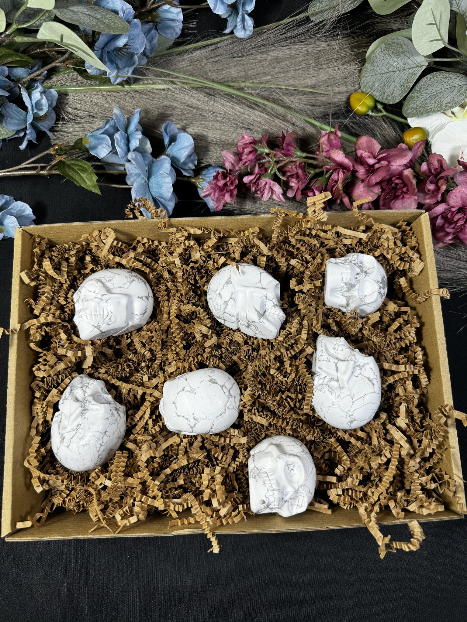 2" Howlite Skull 1KG bulk lot - The Raw Rock Shop Inc.