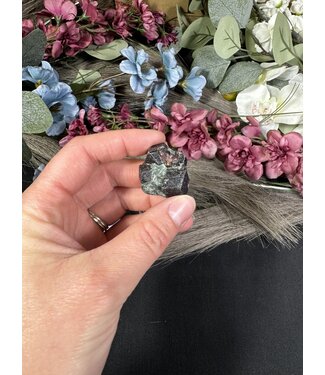 Rough/Raw Stones - The Raw Rock Shop Inc.