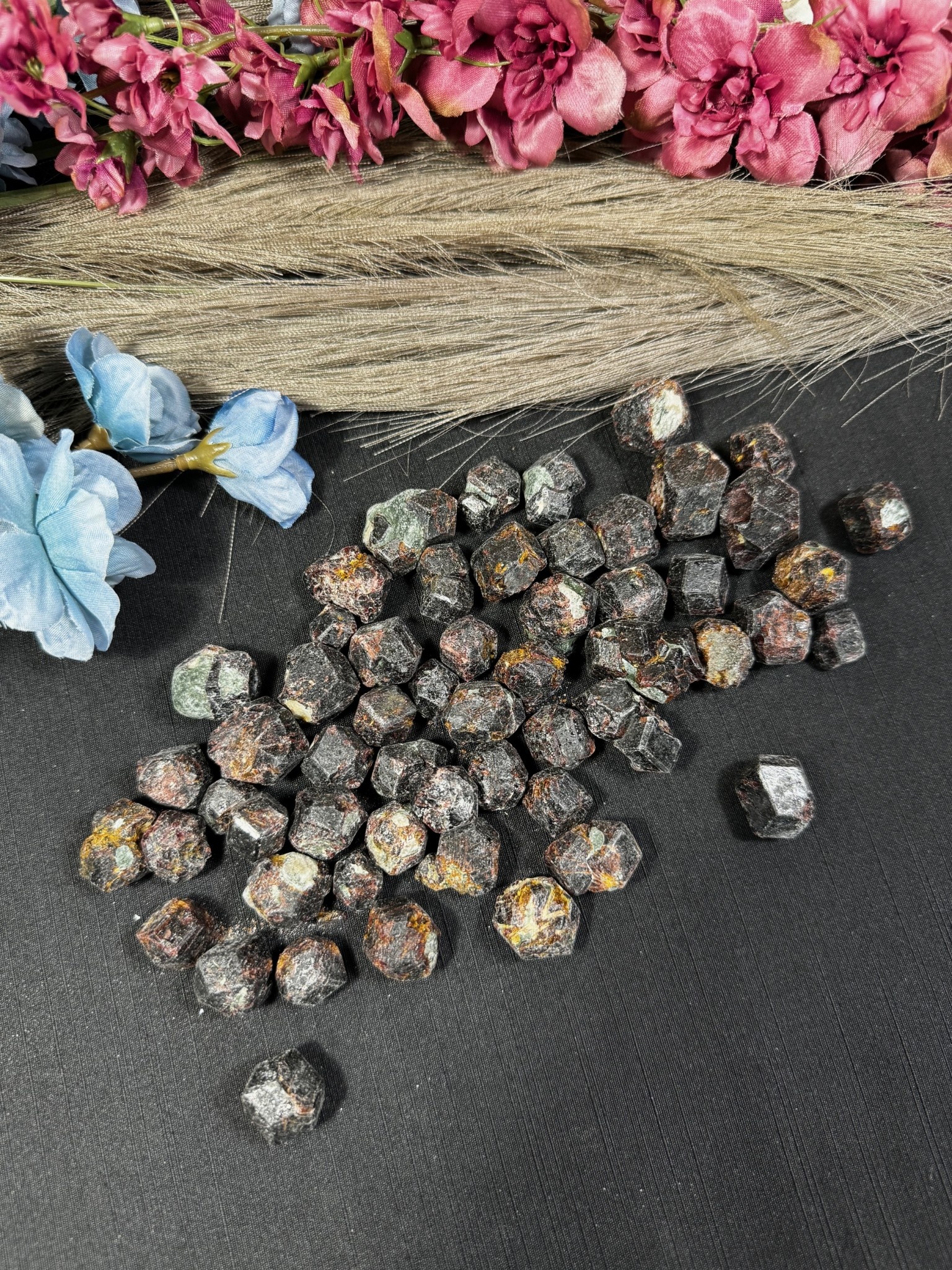 Pyrope Garnet Raw Bulk 500gr Pack - The Raw Rock Shop Inc.