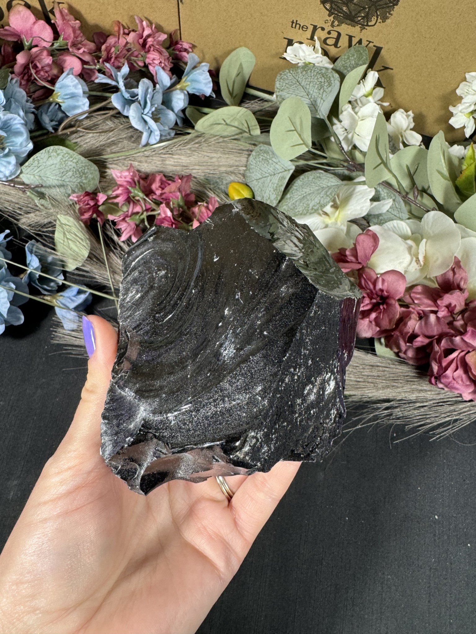 Rough Black Obsidian #10, 820gr - The Raw Rock Shop Inc.