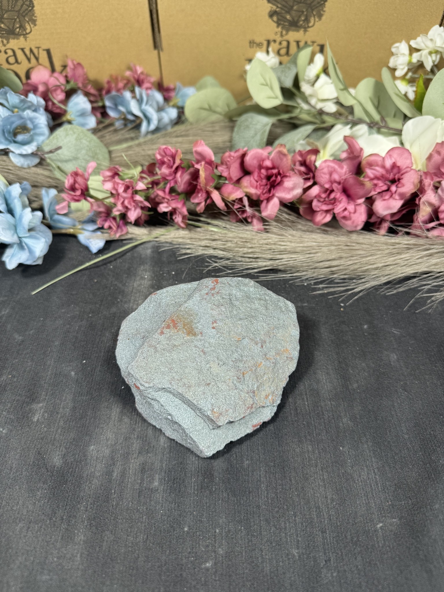 Rough Large Hematite #5, 800gr - The Raw Rock Shop Inc.