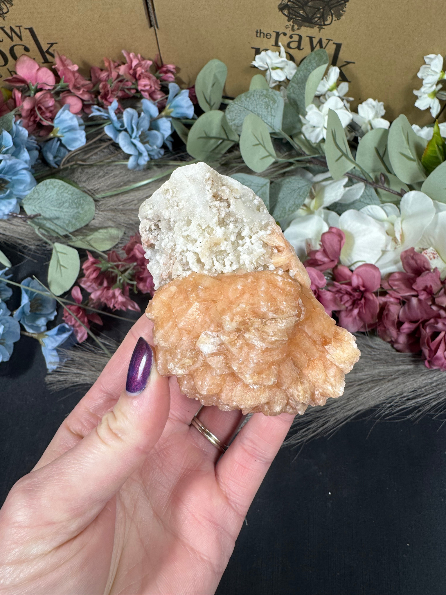 Apophyllite Specimen #1222, 190gr - The Raw Rock Shop Inc.