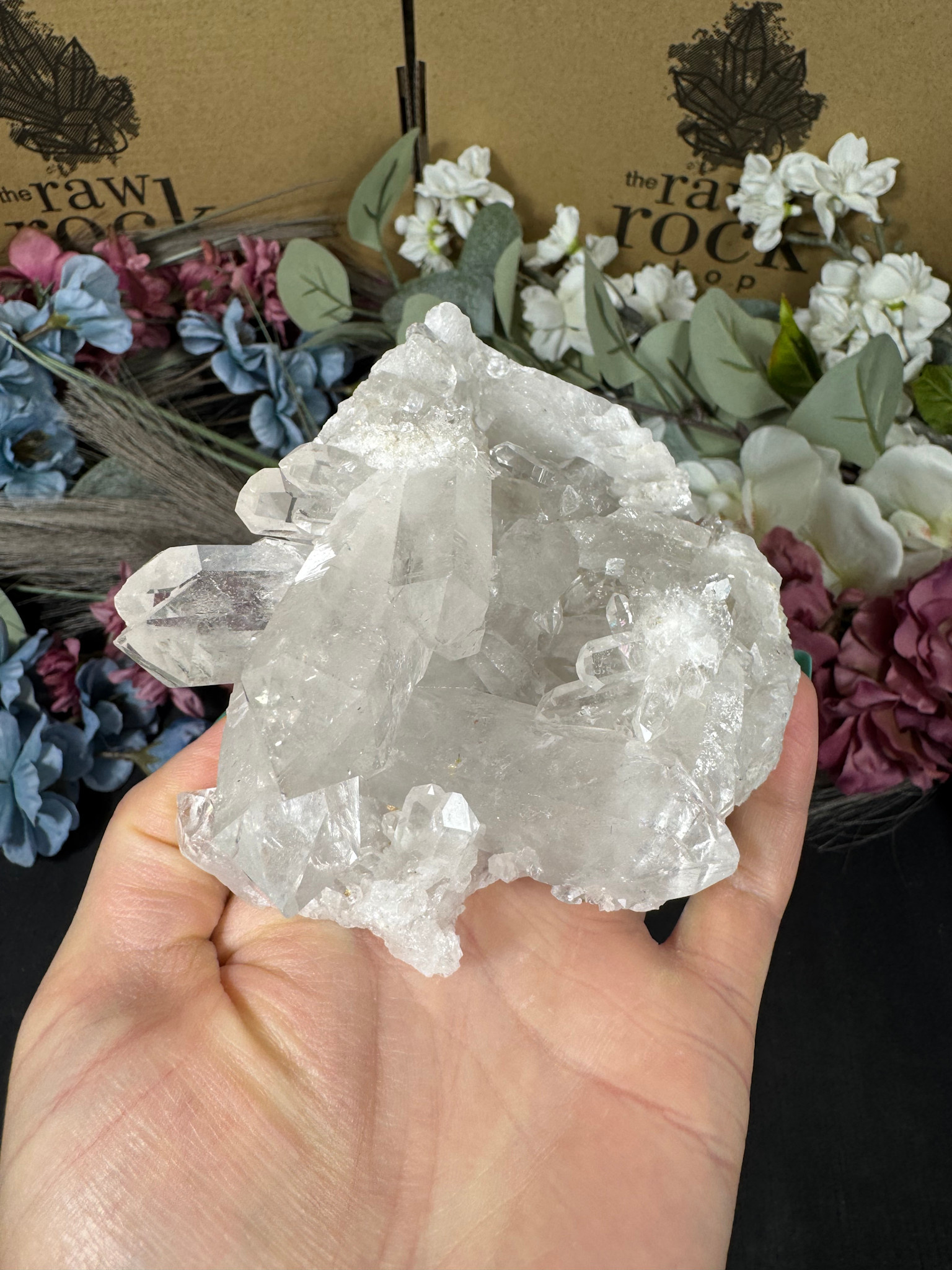 Clear Quartz Cluster #322, 464gr - The Raw Rock Shop Inc.