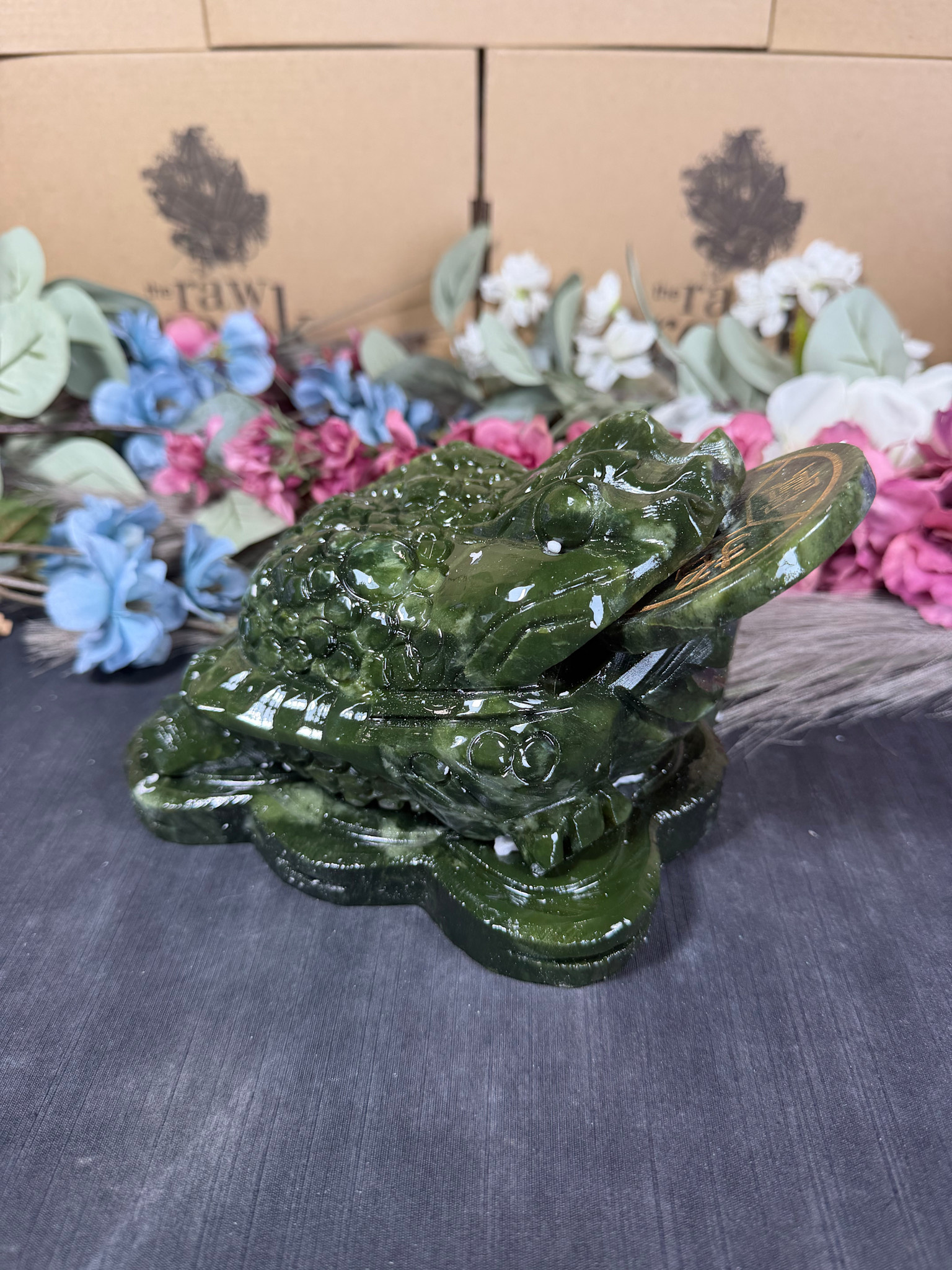 Large Green Jade Money Frog - The Raw Rock Shop Inc.