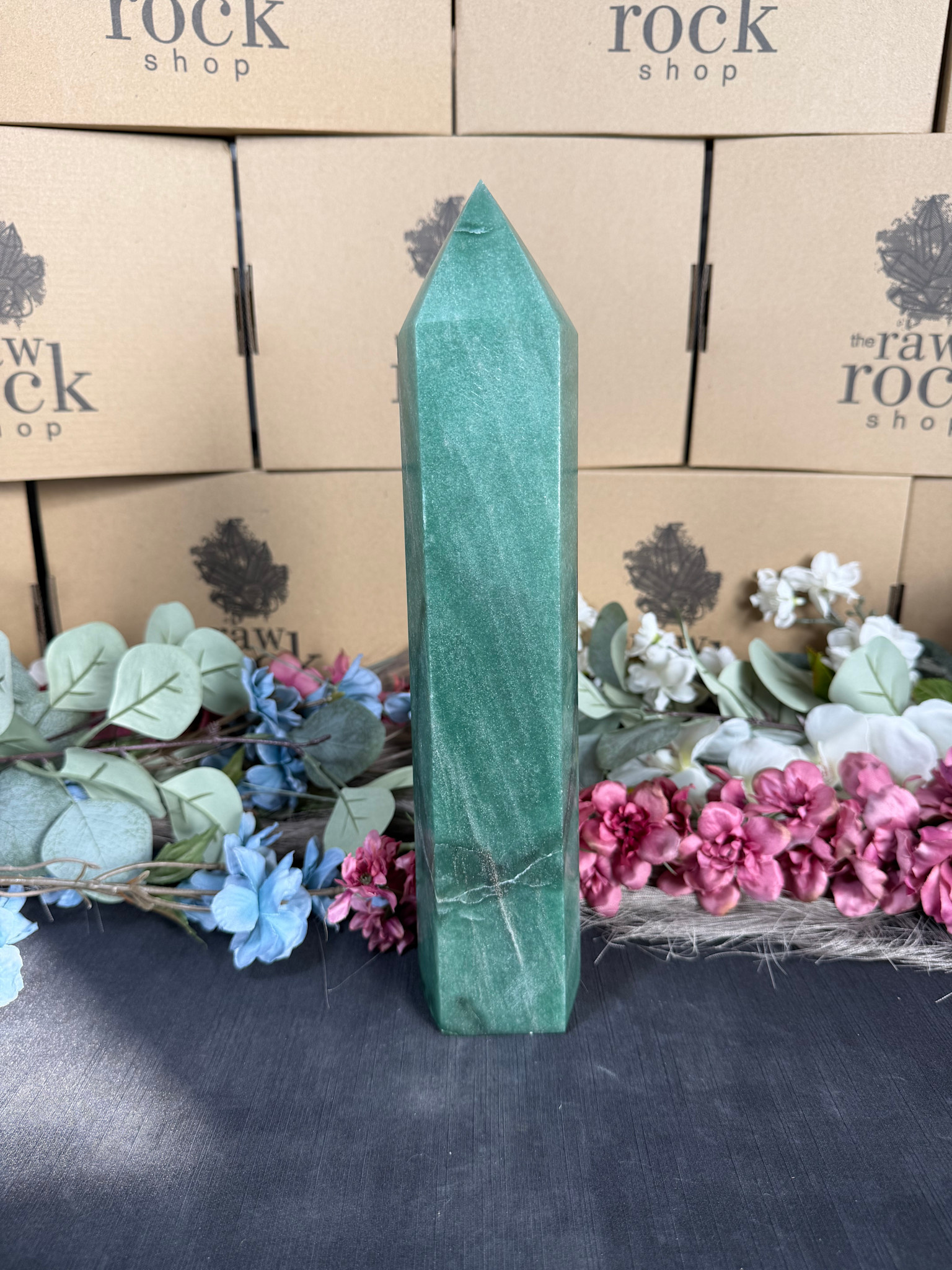 Green Aventurine Tower #11, 2150gr - The Raw Rock Shop Inc.