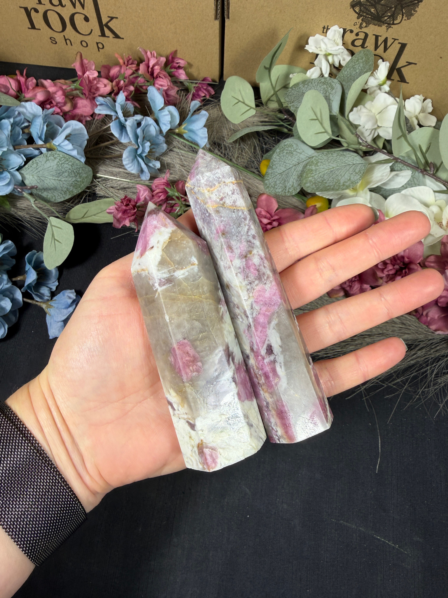 Unicorn Stone Point, Size Jumbo [150-174gr] - The Raw Rock Shop Inc.