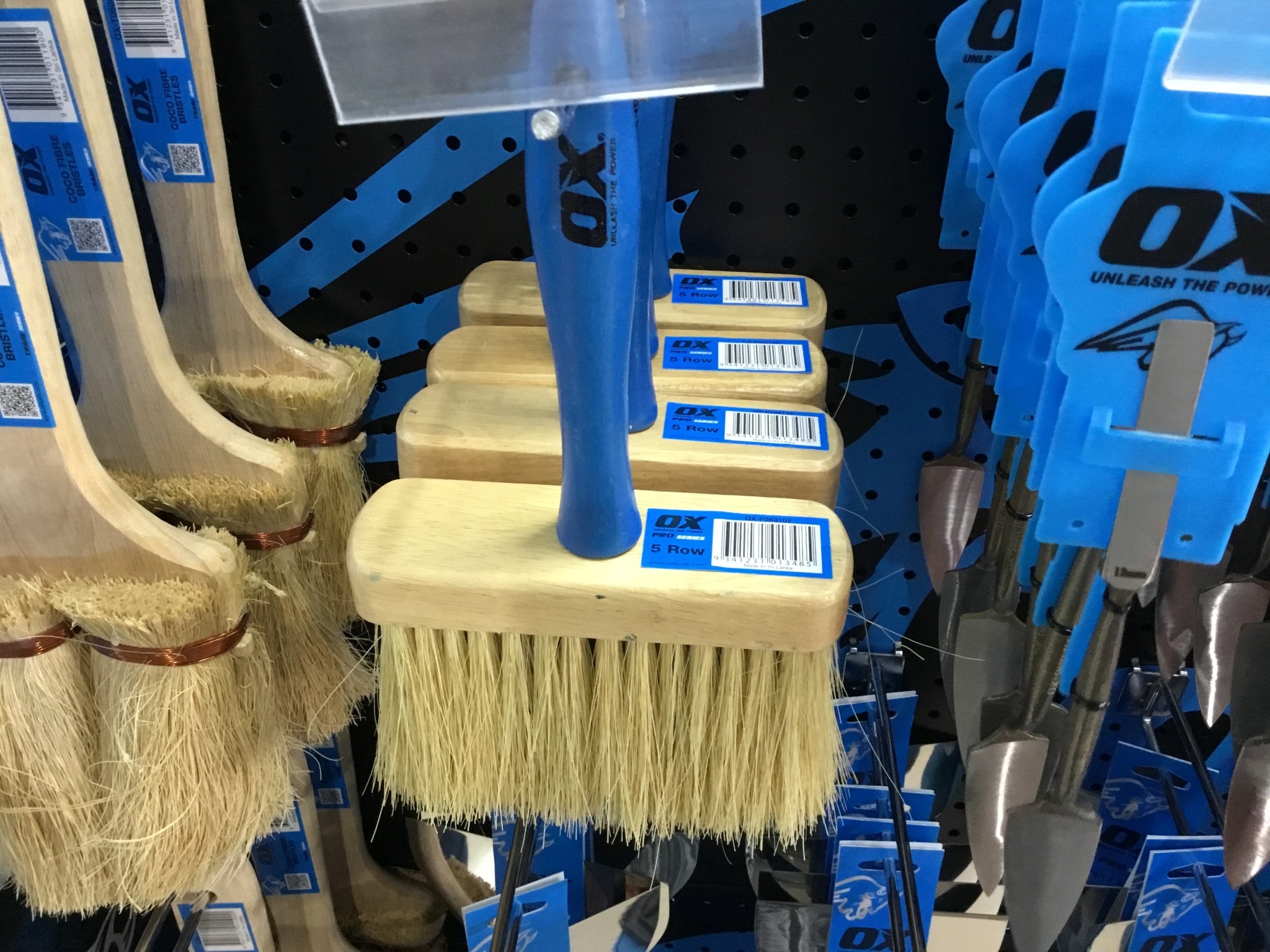 Ox Tools OX Pro 5 Row Water Brush (Round Timber Handle) - Applied ...