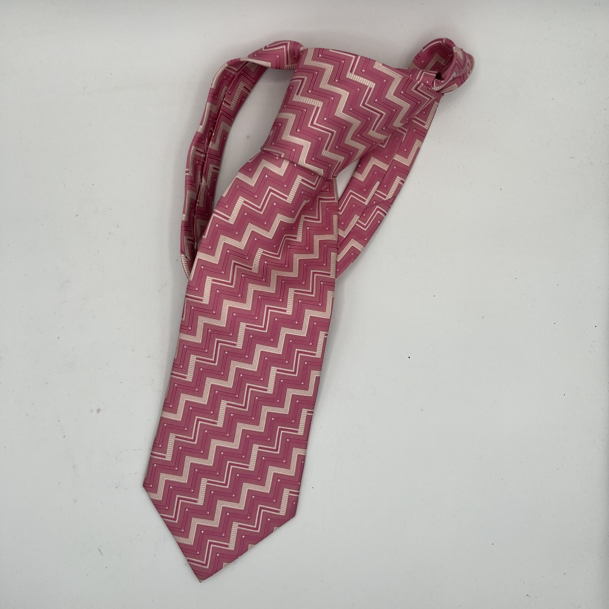 Mission Zero ReLoved - Vito Rufolo Italy - Pink Zig Zag - Silk Tie ...