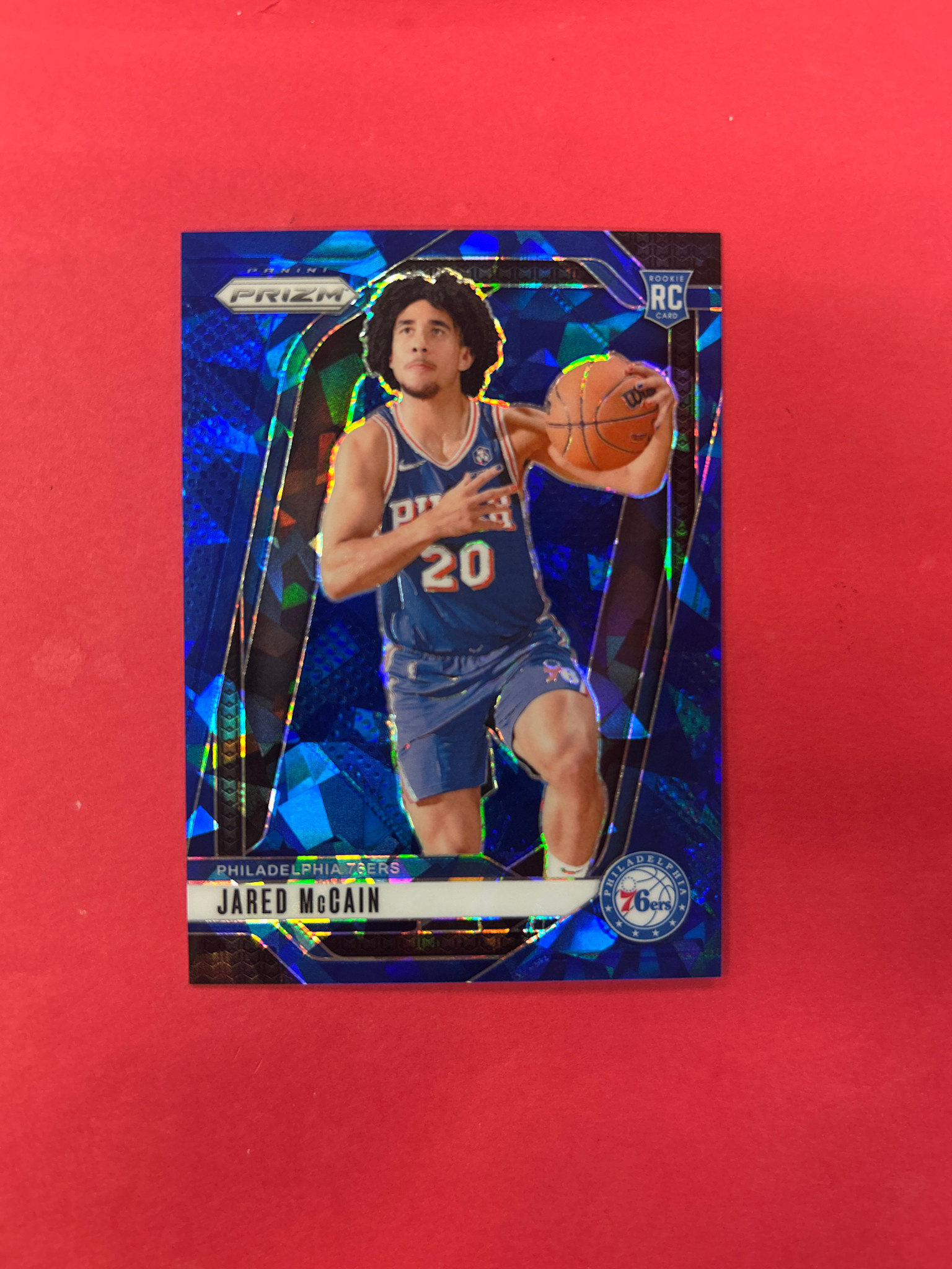 PANINI 2024-25 PANINI PRIZM JARED MCCAIN BLUE CRACKED ICE /125 ...