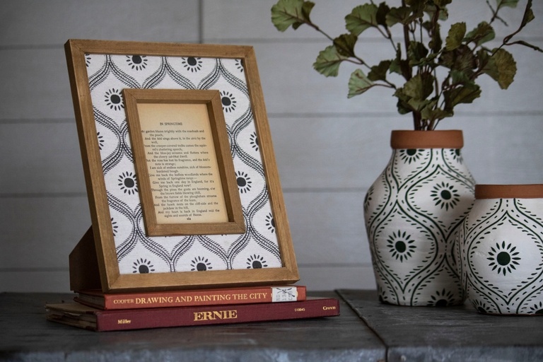 Foreside Home & Garden 4x6 Jenica Photo Frame - Two & A Half Sisters