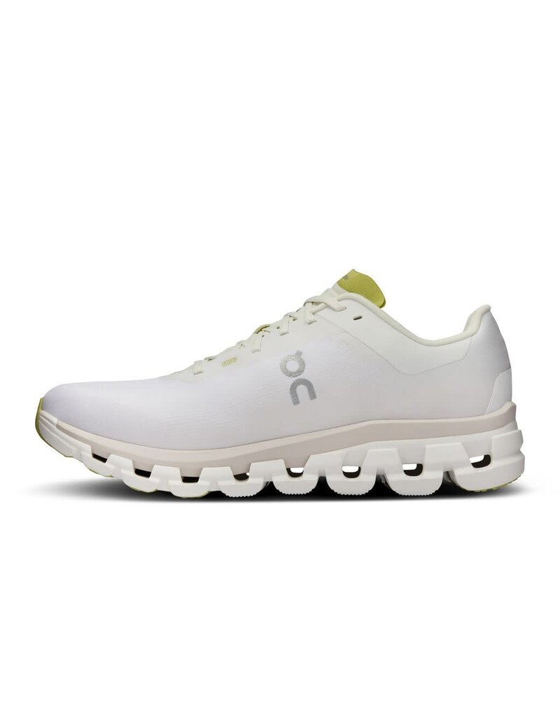 Cloudflow 4- White/Sand - Sports Gallery
