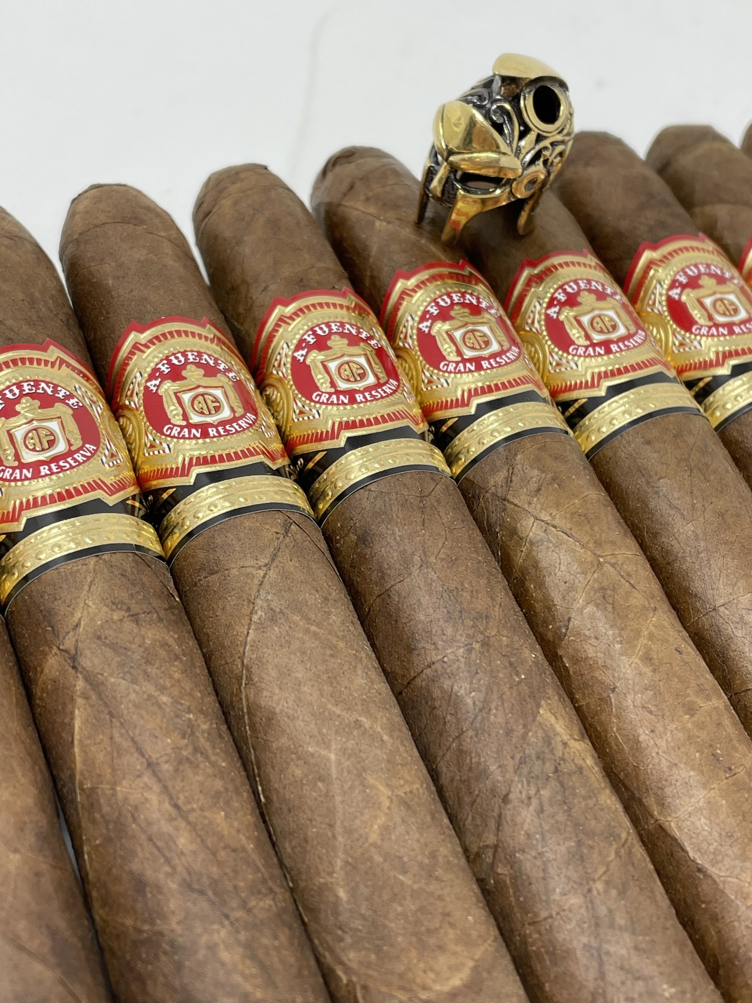 Arturo Fuente Hemingway Short Story Natural 42/49 X 4 - Cigar Spartan