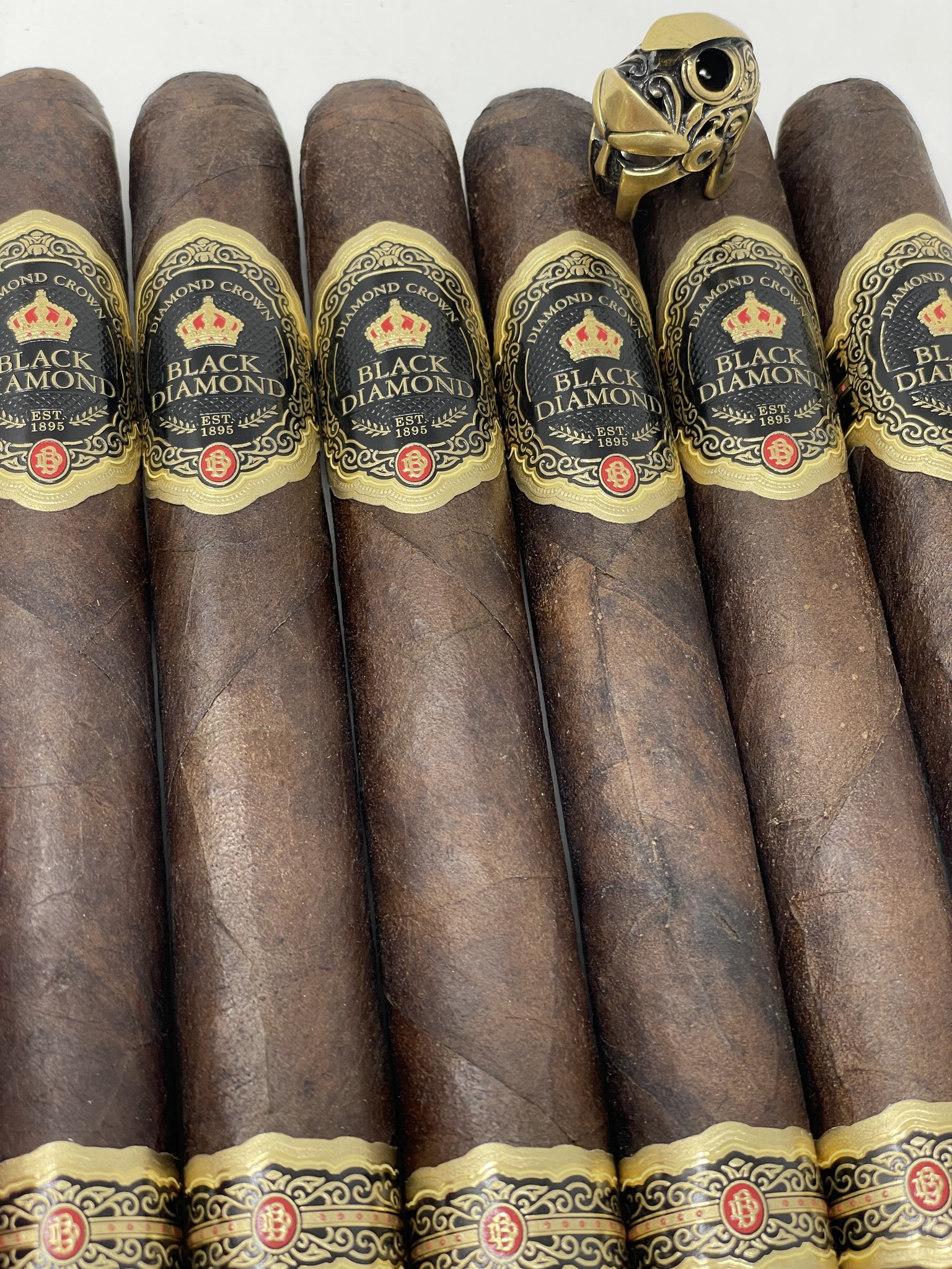 Diamond Crown Black Diamond Emerald 6 x 52 - Cigar Spartan
