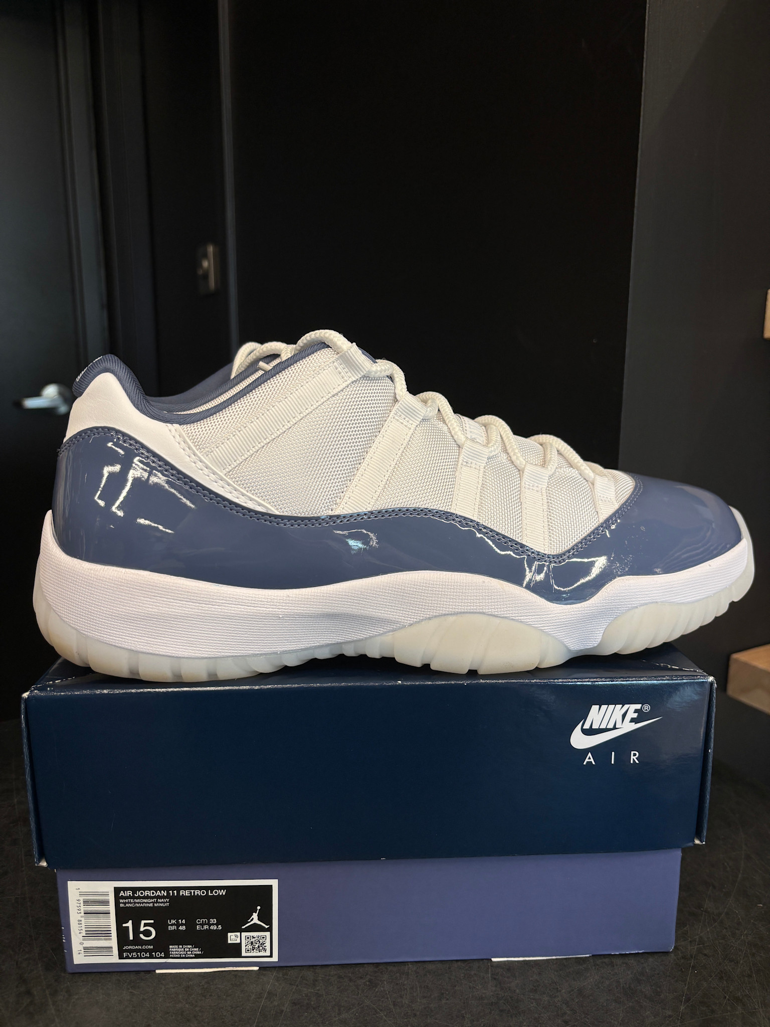 Jordan Jordan 11 Retro Low Diffused Blue Size 15, PREOWNED - SoleSeattle