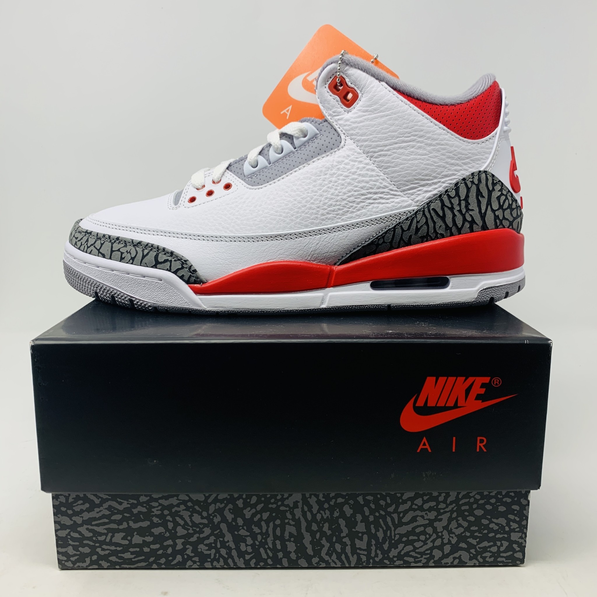 Jordan 3 Fire Red 2022