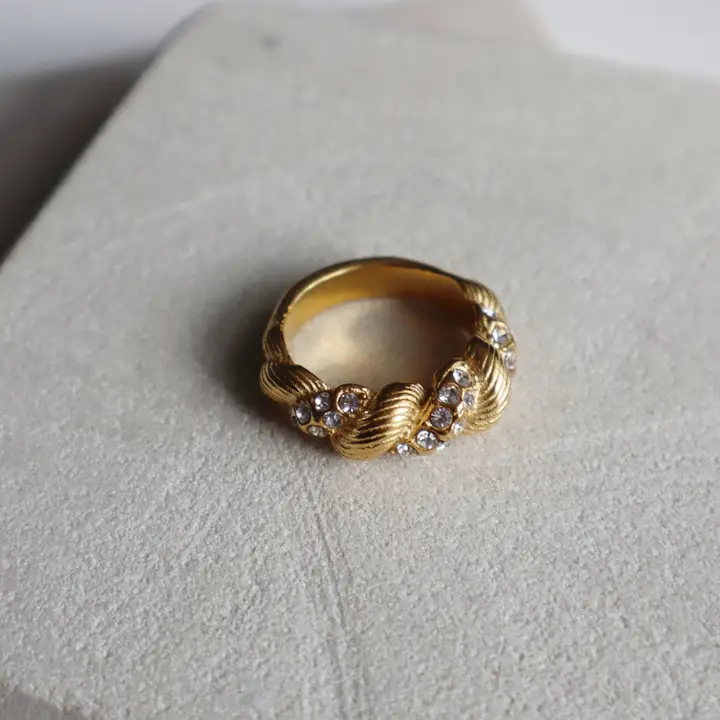 Ari Ring - Bohdii Boutique