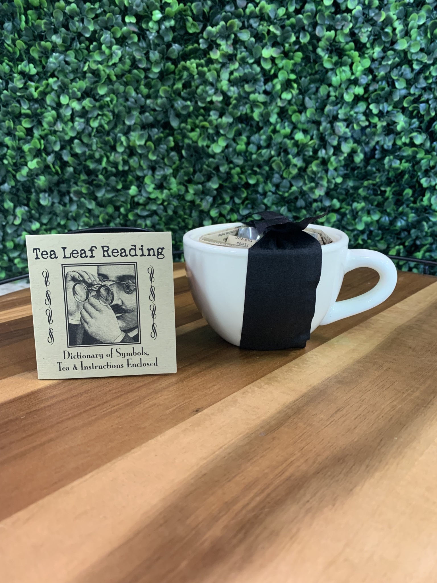 Tea Leaf Reading Kit - Prim in Proper