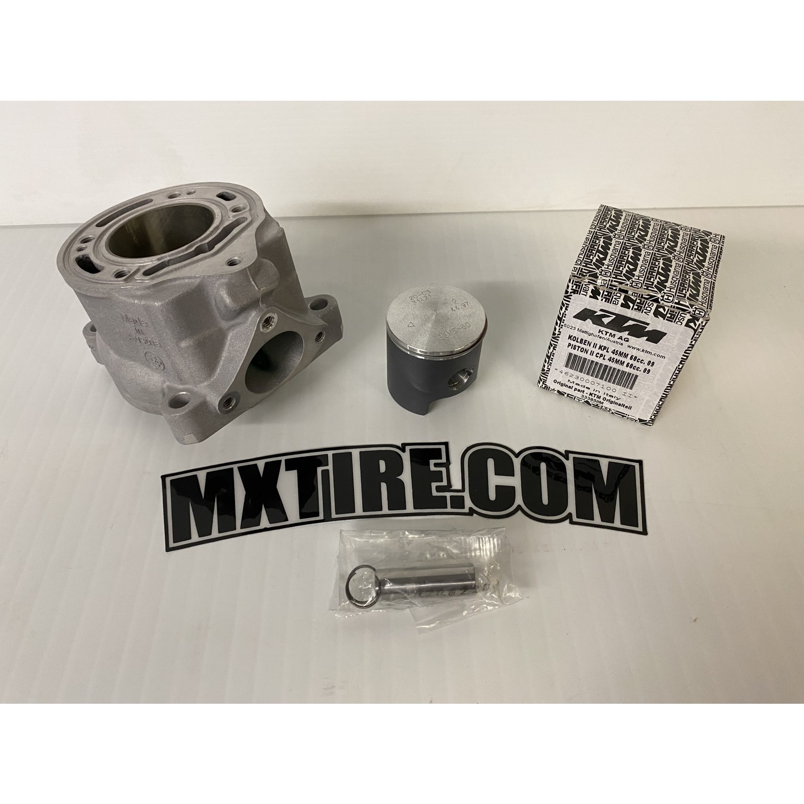 KTM KTM Cylinder & Piston 65SX 46230038000 - MXtire