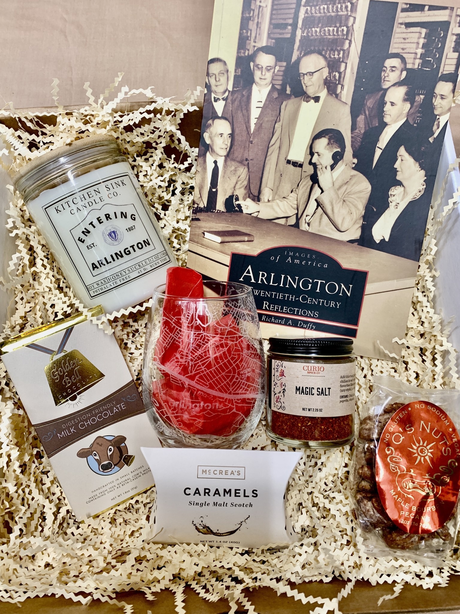 Welcome to Arlington "Made with ️ in New England" Gift Box - Maxima ...