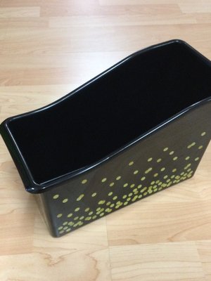 PLASTIC BINS - School Spot