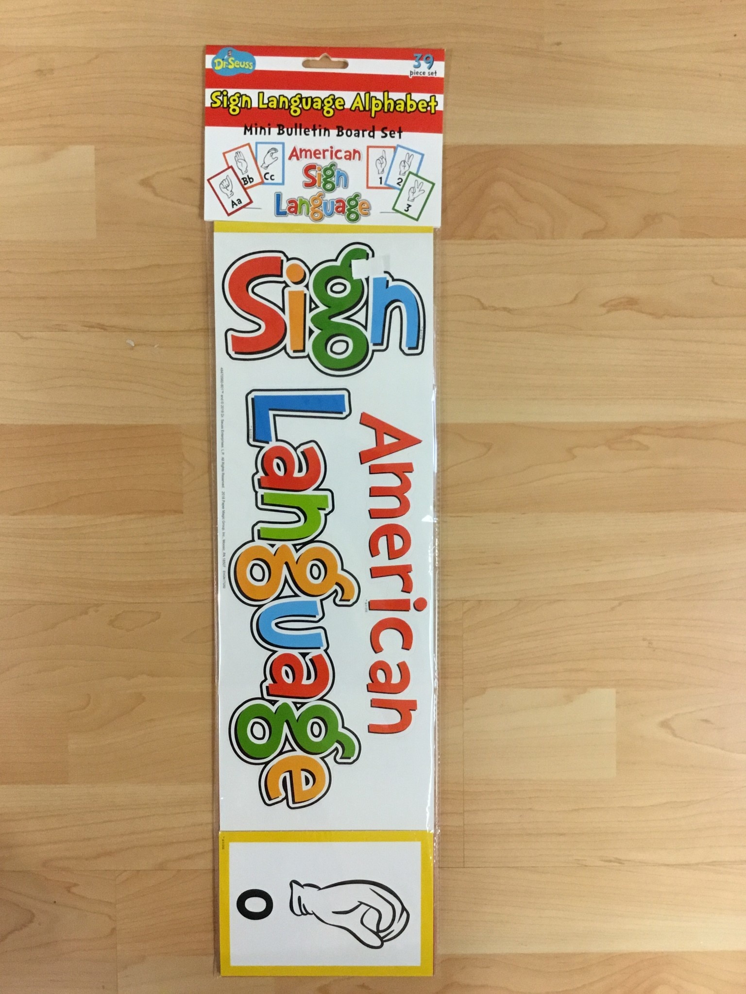 Dr.Seuss Sign Language Alphabet Mini Bulletin Board - School Spot